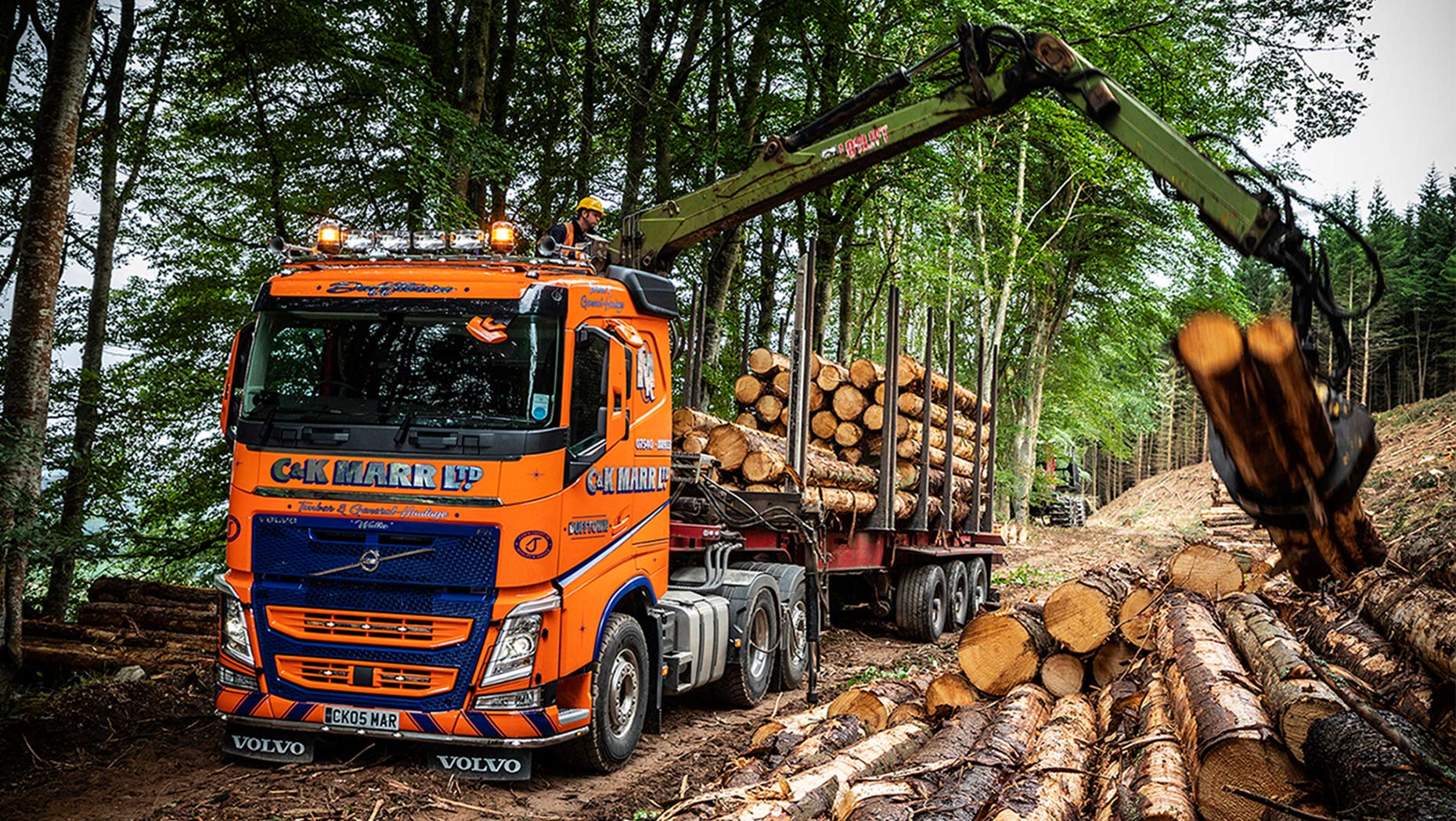 A new Volvo FH tag axle tractor unit steers a smooth course at C & K ...