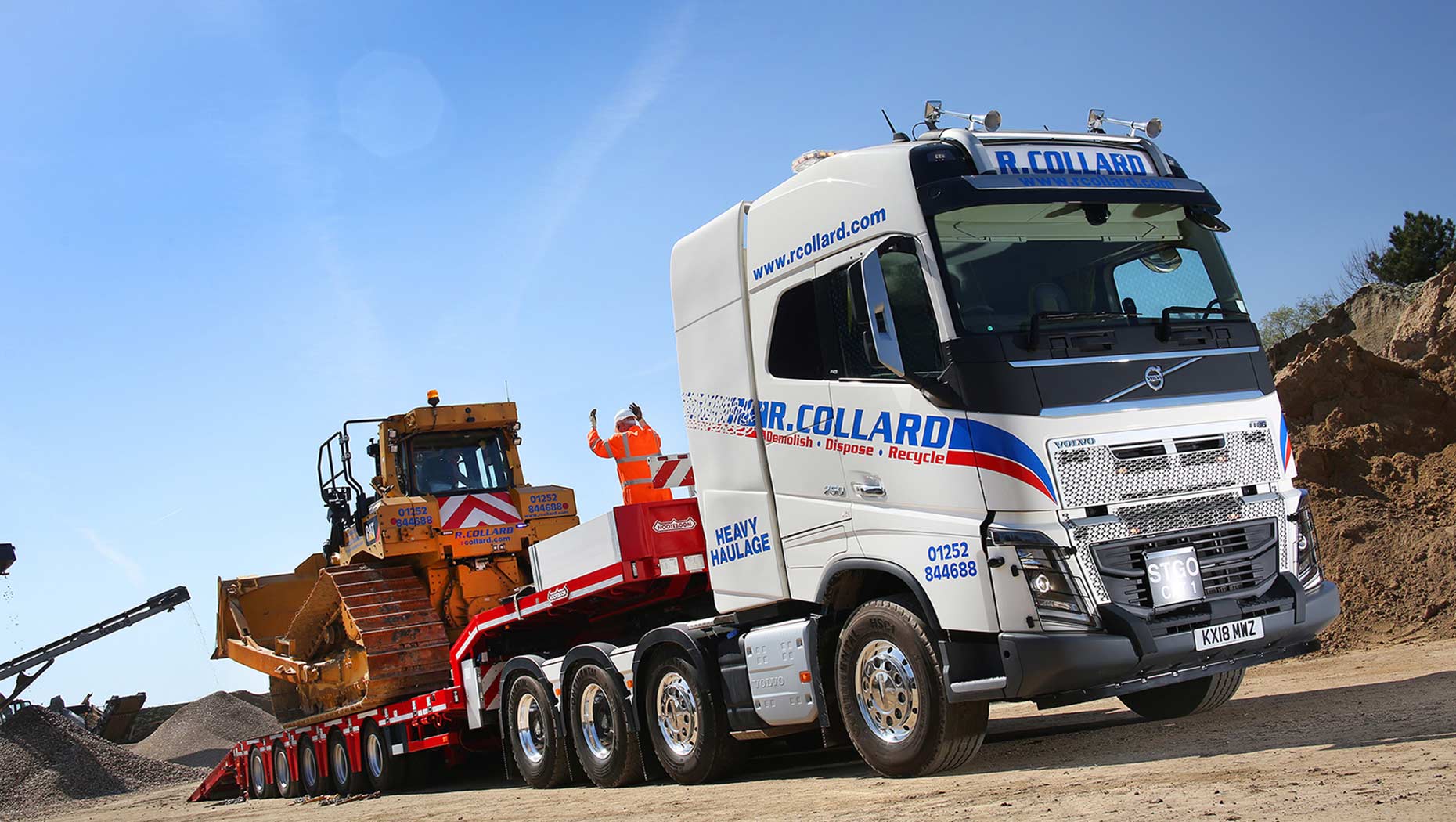 R. COLLARD’S NEW VOLVO HEAVY HAULER IS IN A LEAGUE OF ITS OWN