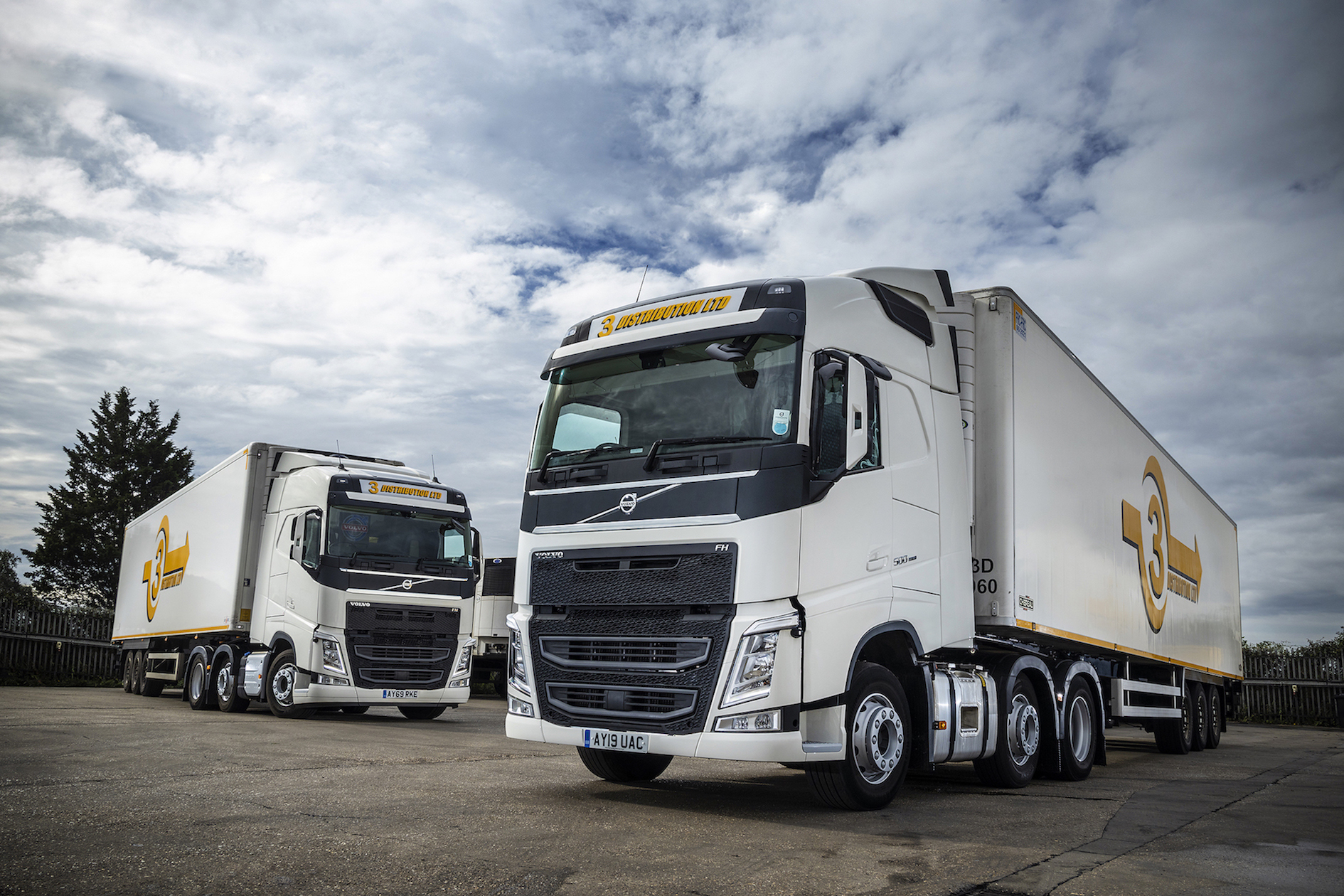 3 distribution ltd invests for the long haul with six new volvo fh ...