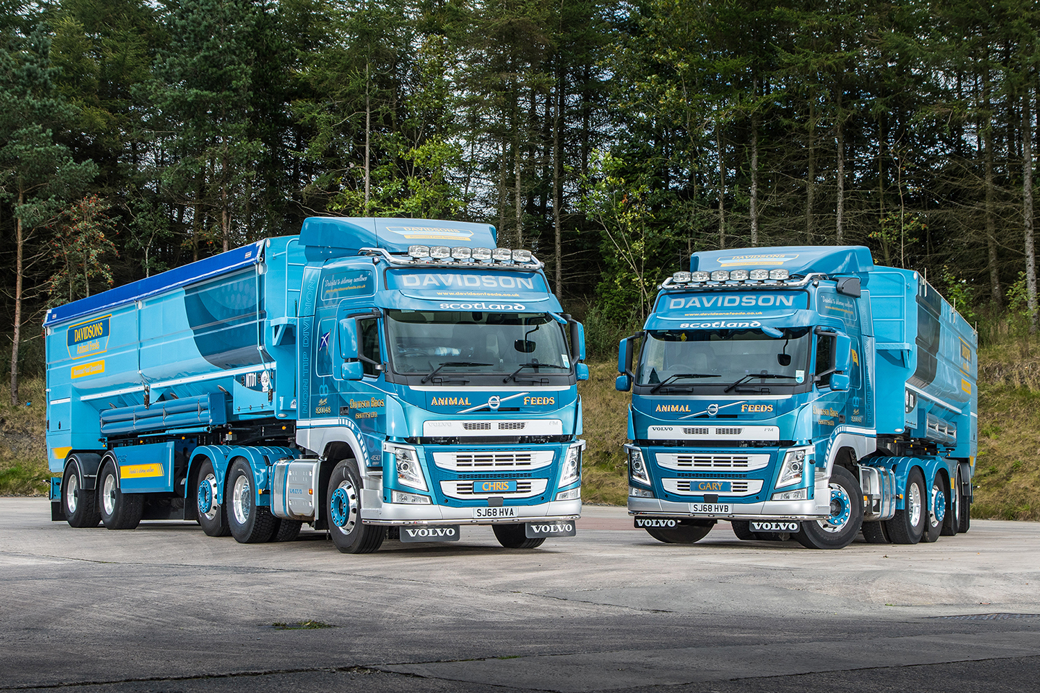 Two new Volvo FM tag axle tractor units prove the right combination at ...