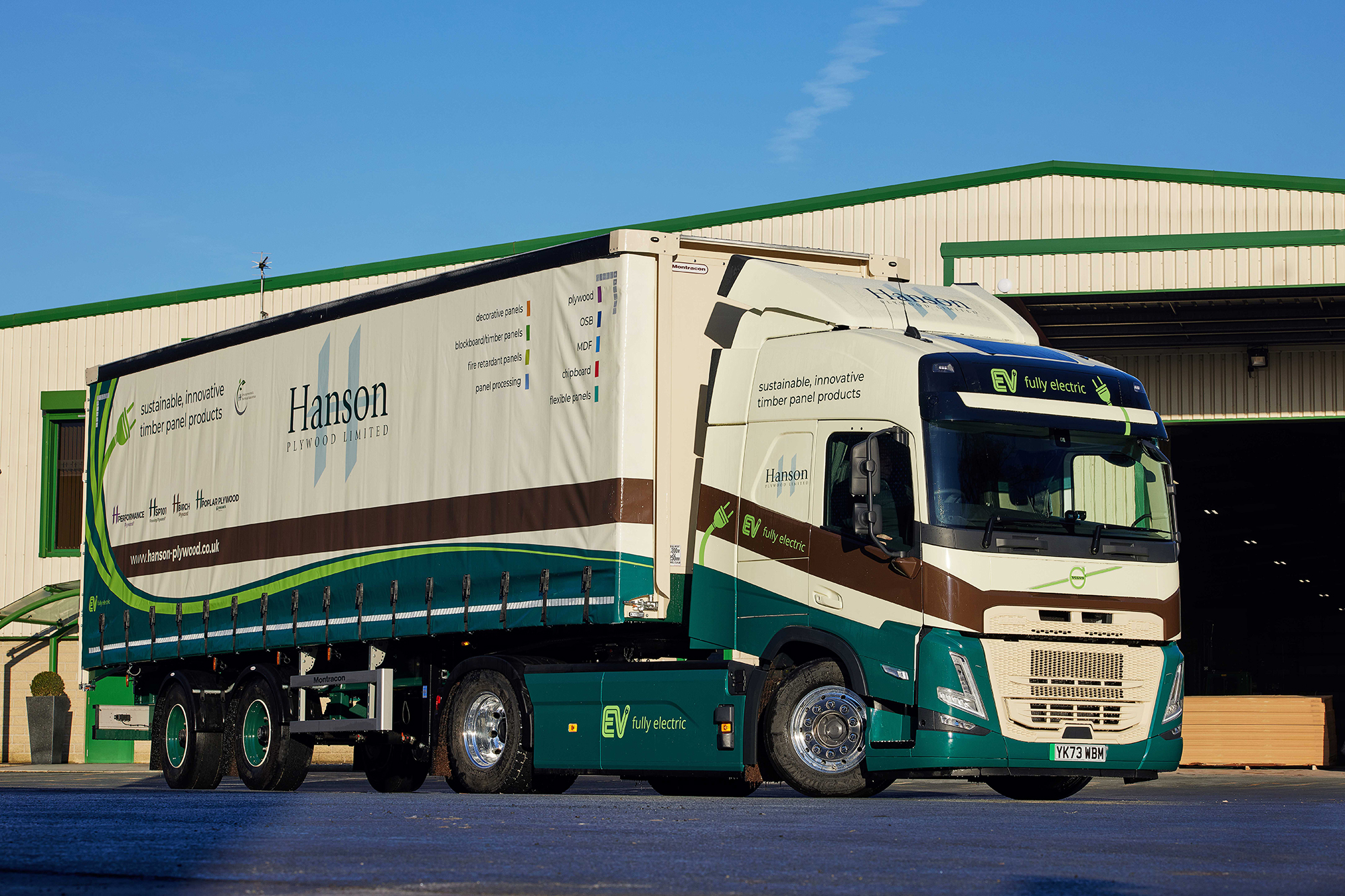 Volvo FM Electric - Hanson Plywood Volvo FM Electric - Hanson Plywood