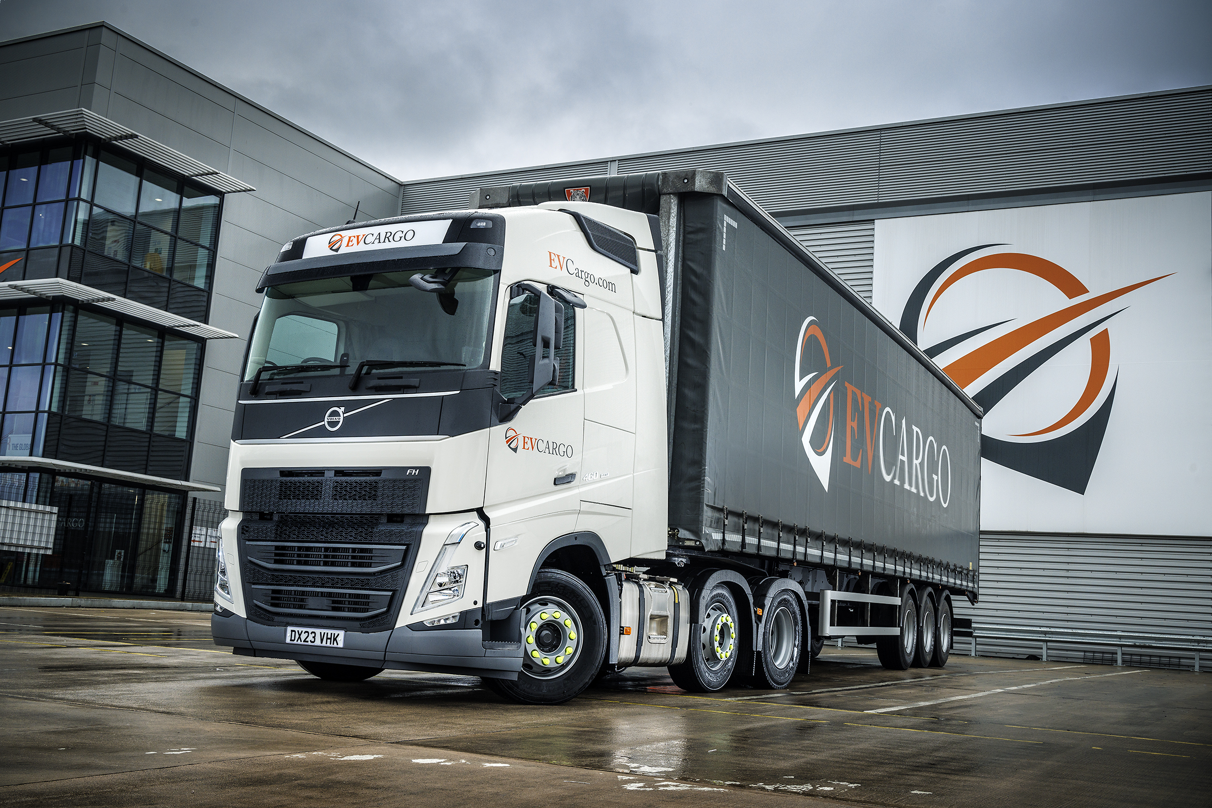 EV Cargo accelerates its green goals with 10 new Volvo FH with I-Save ...