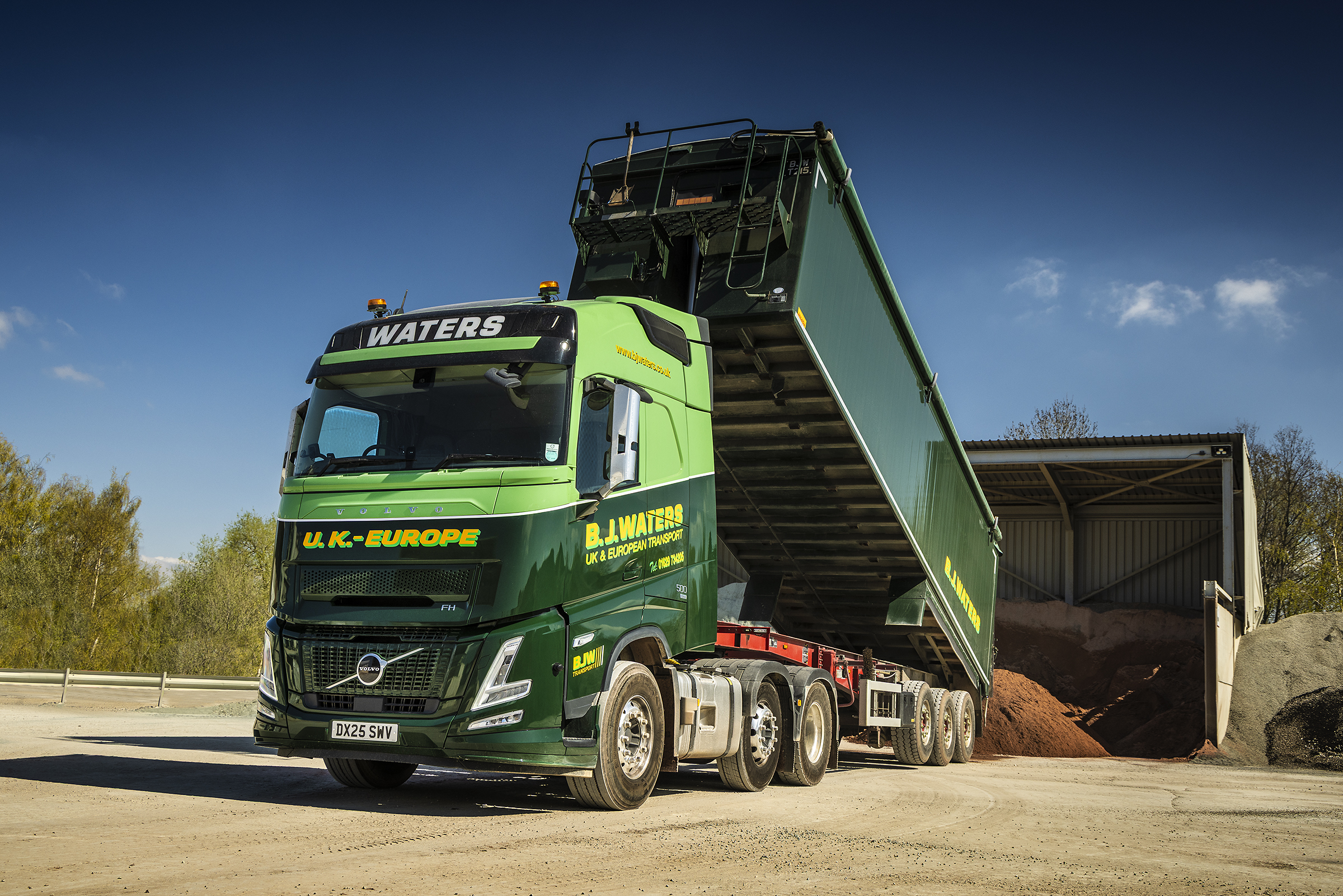 Ten Volvo FH Aero tractor units flow into BJ Waters' bulk tipping fleet